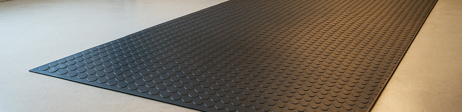 Safety mats – For more protection and safety | Mat storage – Mattenlager